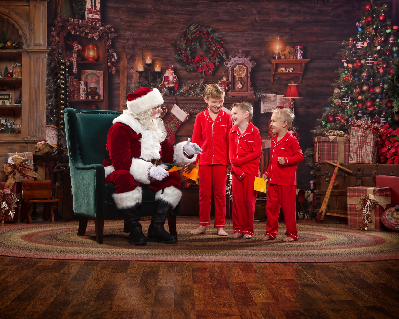 Gallery of Children’s Portraits with Santa Claus, Ohio Valley