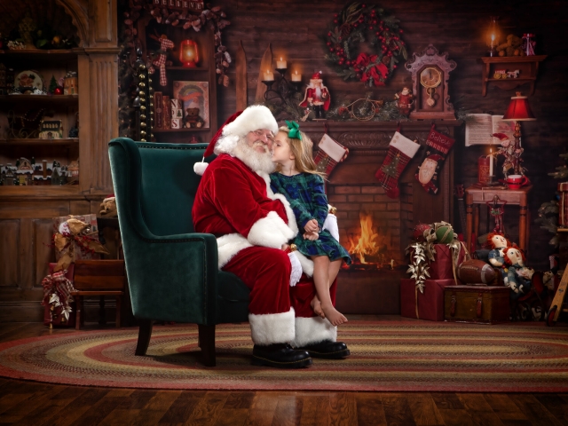 Gallery of Children’s Portraits with Santa Claus, Ohio Valley