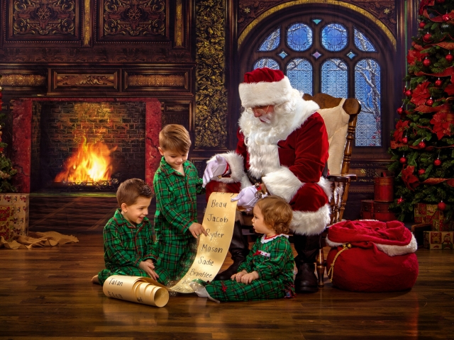 Gallery of Children’s Portraits with Santa Claus, Ohio Valley
